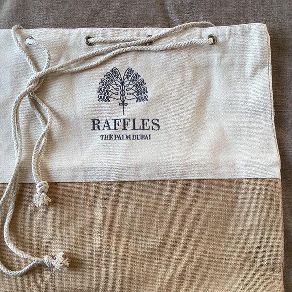 Raffles | Bags | Tote Bag Large Thongs Fr Fabulous Raffles Dubai Summer Beach Canvas Hotel New ...